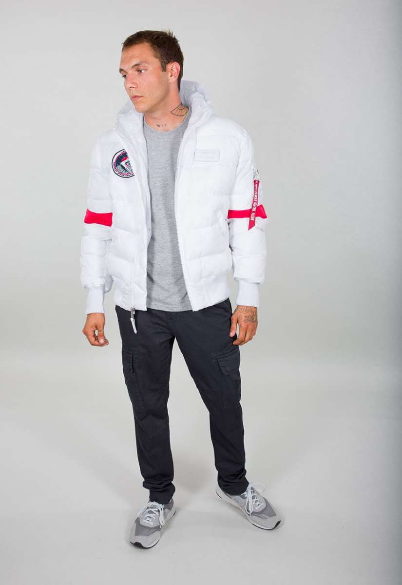 Alpha Industries Hooded Puffer FD NASA Jacke White | Jacken / Westen ...